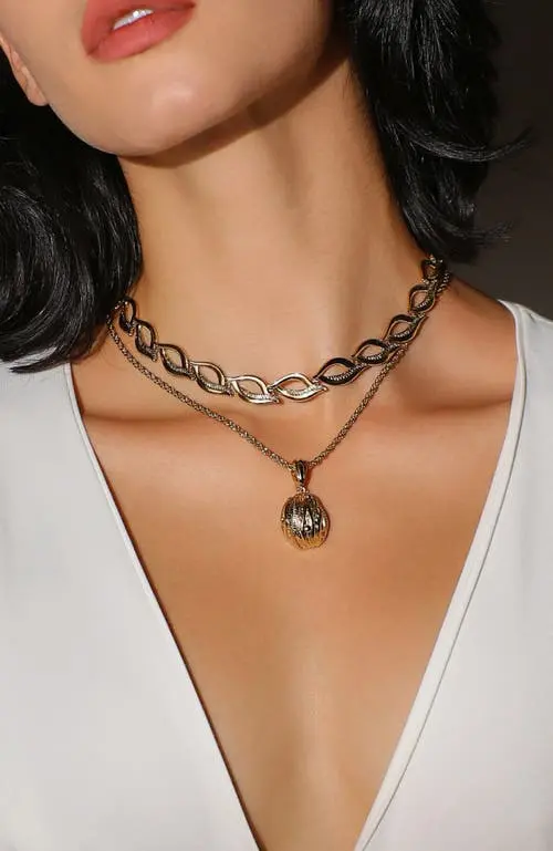 RETRO CHIC Horus Eye Choker