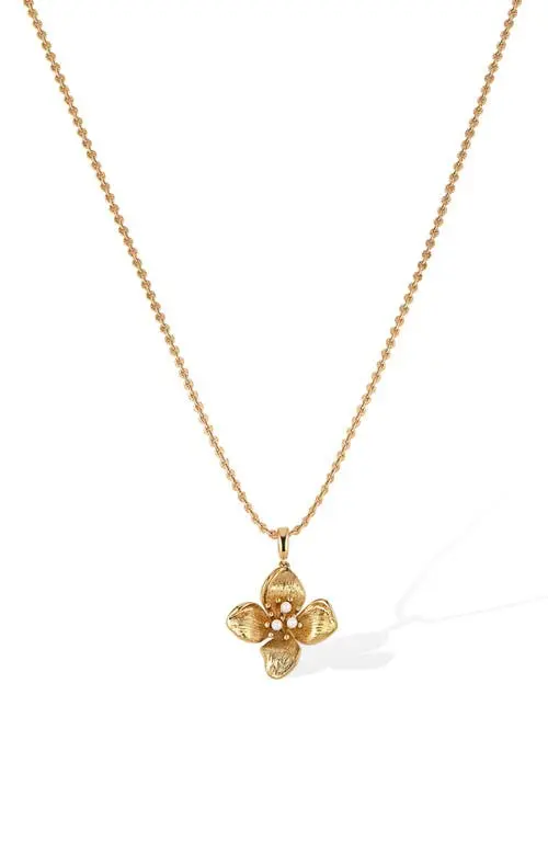 RETRO CHIC Iris Blossom Pendant Necklace - Gold
