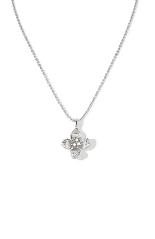 RETRO CHIC Iris Blossom Pendant Necklace - Silver