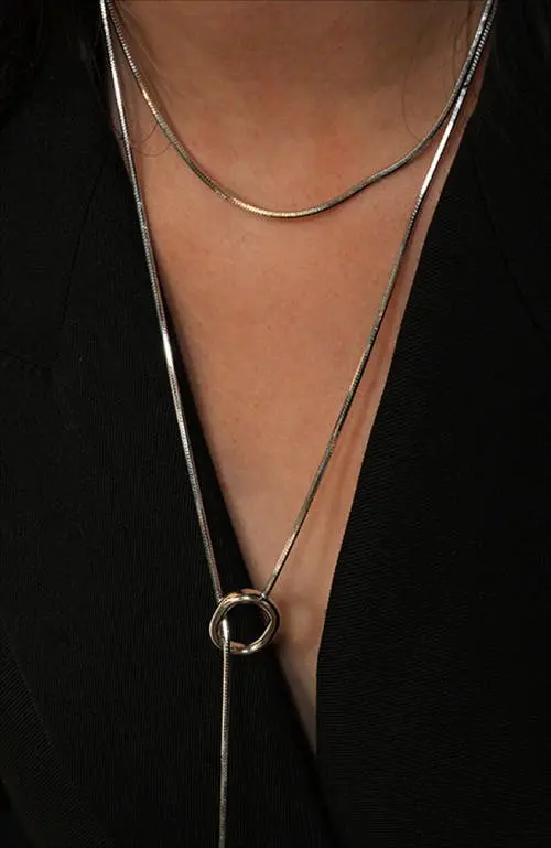 RETRO CHIC Whispers Vine Chain Necklace - Silver
