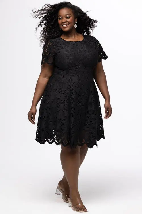 SYDNEY'S CLOSET Lace A-line Party Dress With Cap Sleeves - Black