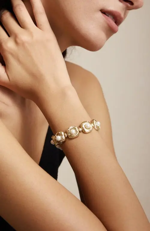 RETRO CHIC Canary Bracelet