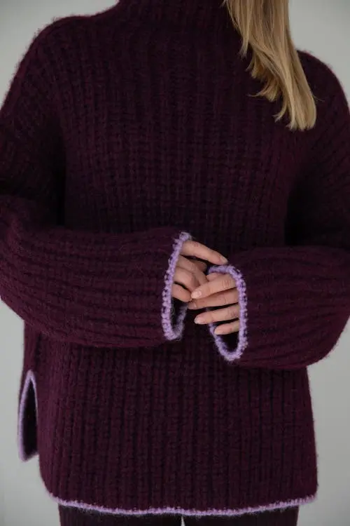 SSKEIN Sylvie Handknit Pullover - Aubergine