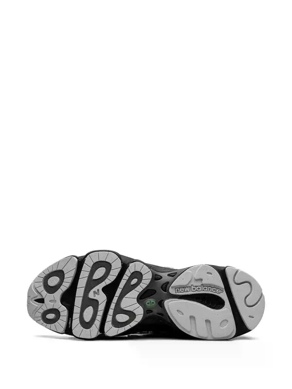 NEW BALANCE Logo Sneakers - Black