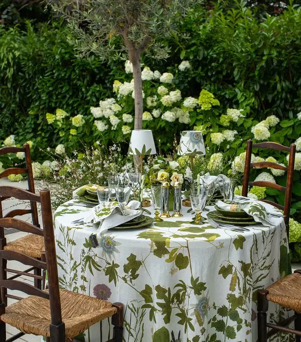 SUMMERILL & BISHOP Linen Herb Garden Round Tablecloth