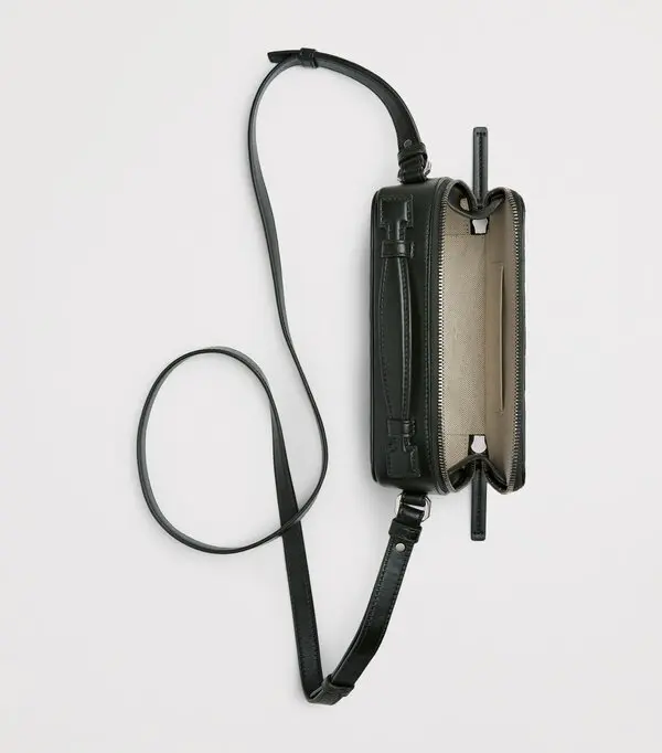 Bottega Veneta Leather Intrecciato Getaway Pouch