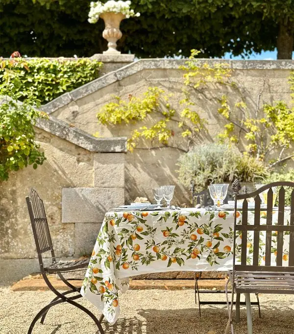 SUMMERILL & BISHOP Linen L'orangerie Tablecloth