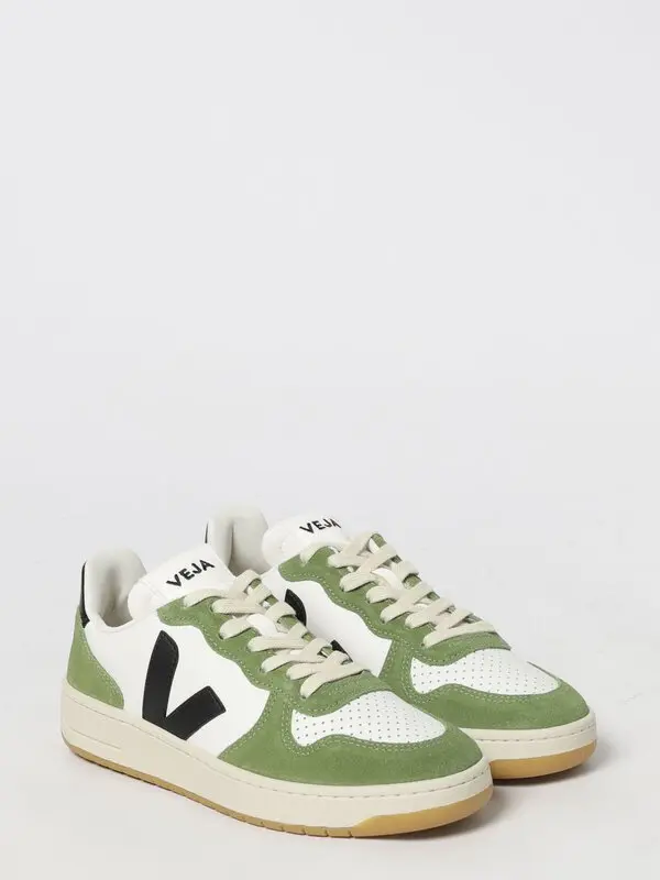 VEJA Low Top Sneakers