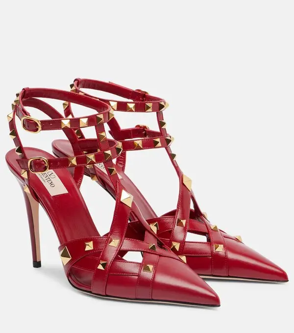 Valentino Garavani Studded Leather Pumps - Red