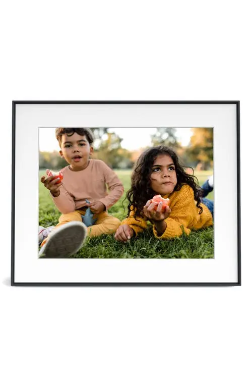 AURA FRAMES Walden 15-inch Digital Photo Frame - Ink With Textured Mat