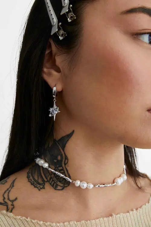 VELVET LUNA Heart Sparkle Huggie Earrings - Silver