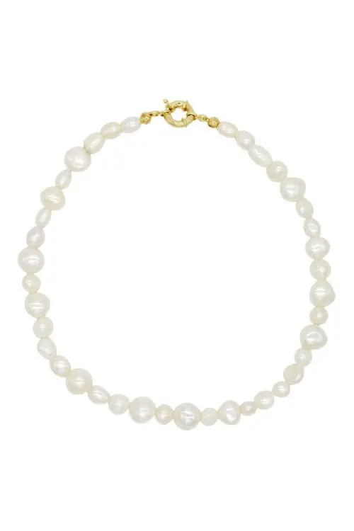 VELVET LUNA Freshwater Pearl Necklace - White
