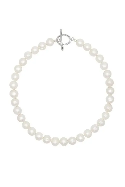 VELVET LUNA Pearl Necklace - White
