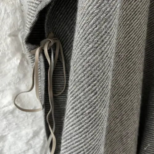 LOOM.IST Wool Poncho - Grey