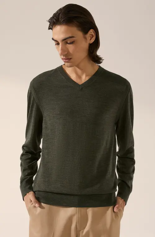 ITALIC Cole Merino Lightweight V-neck Sweater - Thyme