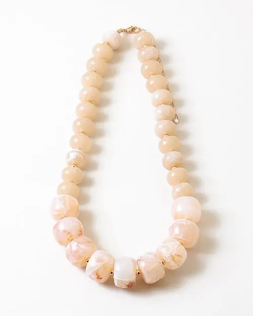 ERIN MCDERMOTT JEWELRY The Moonstone Path Necklace - Pink