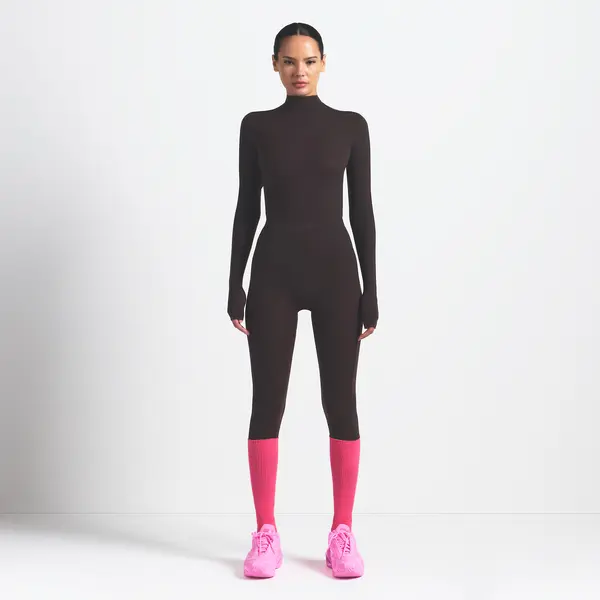 Nike Skims Weightless Layers High-waisted V-panel Leggings