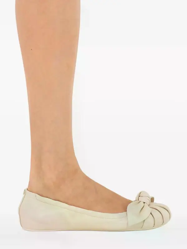 FERRAGAMO Bow Detail Ruched Ballet Flats - Neutrals
