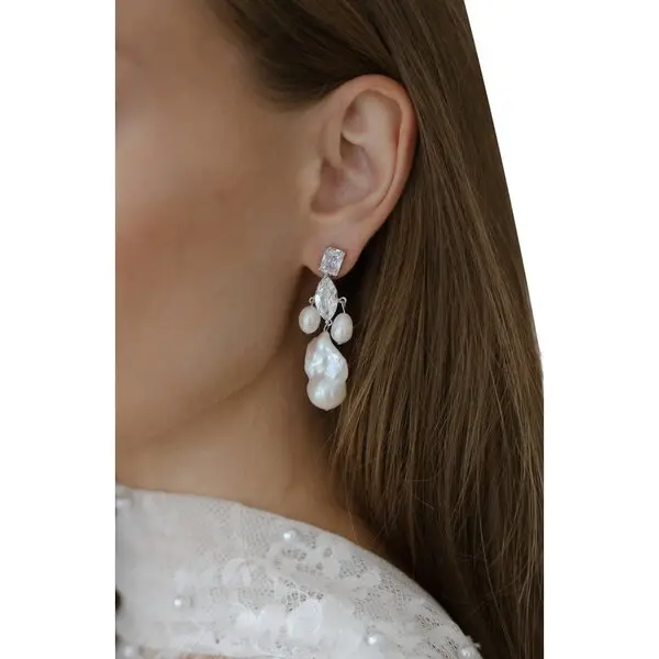 UNTAMED PETALS Astoria Pearl Drop Earrings - Silver