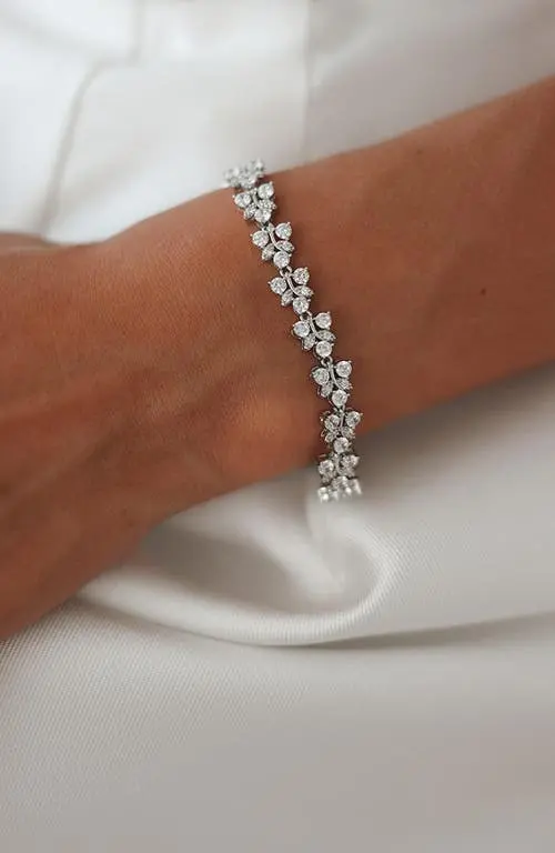 UNTAMED PETALS Crystal Wreath Bracelet