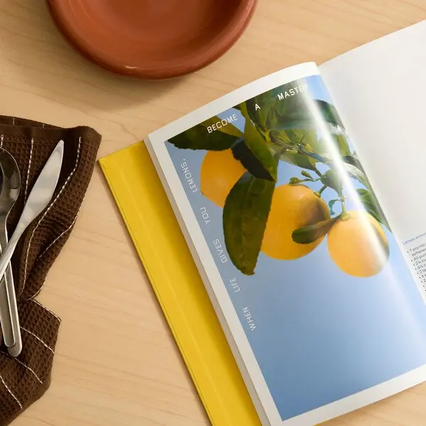 RIZZOLI Squeeze Me: Lemons, Recipes & Art