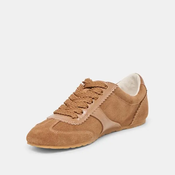 DOLCEVITA Dorie Sneakers - Pecan Suede