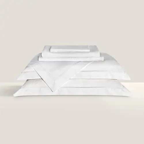 TOGAS Royal Fitted Sheet - White