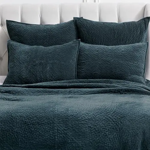 ELISABETH YORK 20" X 26" Vela Ink Cotton Shammachine Washable