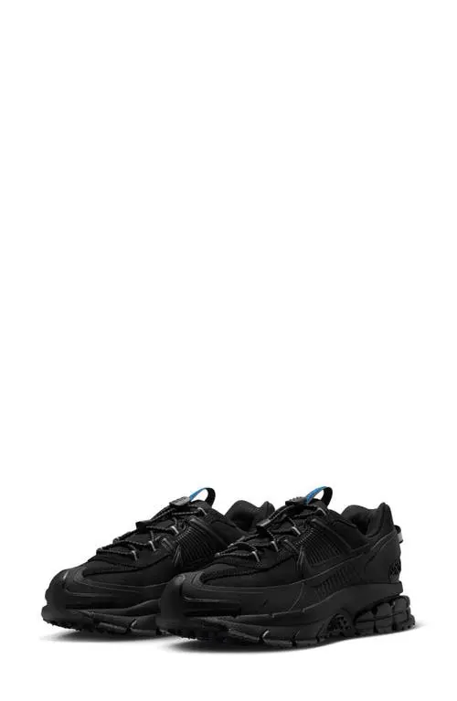 Nike Zoom Vomero Roam Winterized Sneaker - Black/black/black/blue