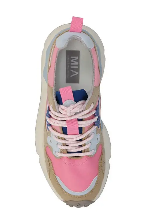 Mia Field Sneaker