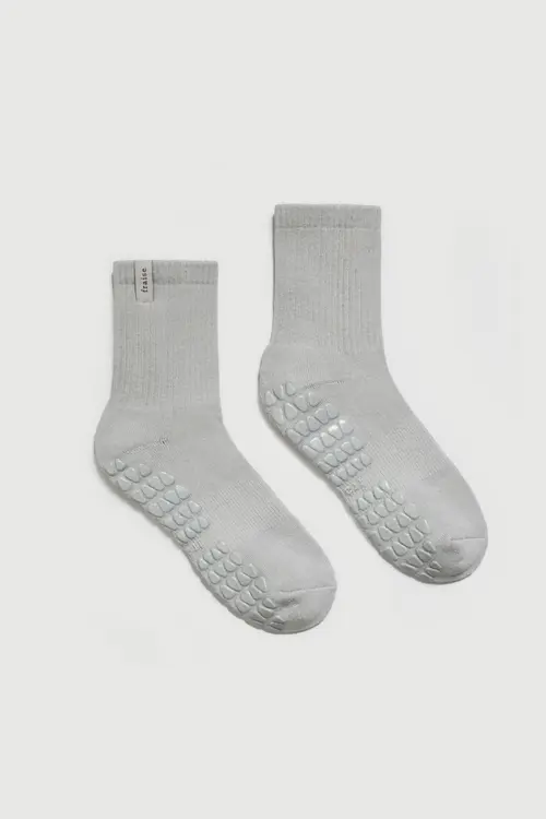 FRAISE Classic Crew Grip Socks - Fog