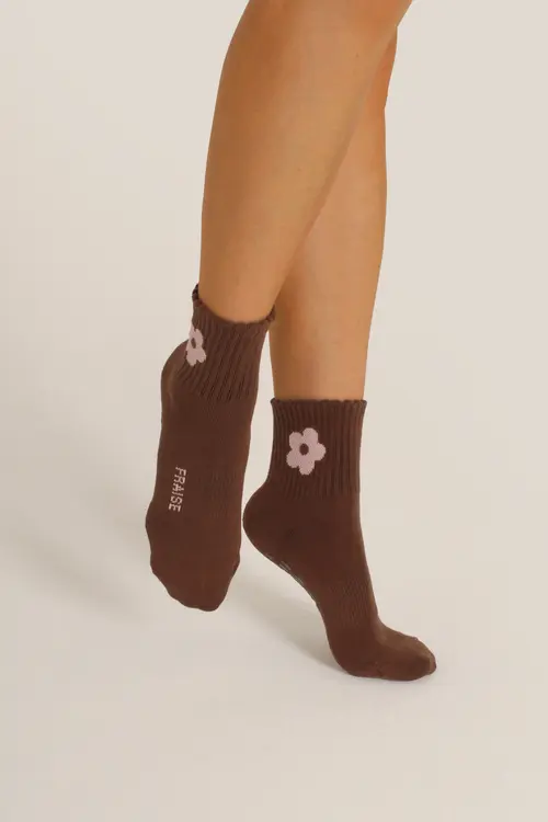 FRAISE Petal Quarter Crew Grip Socks