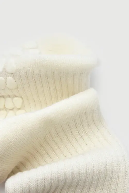 FRAISE Classic Crew Grip Socks - Vanille