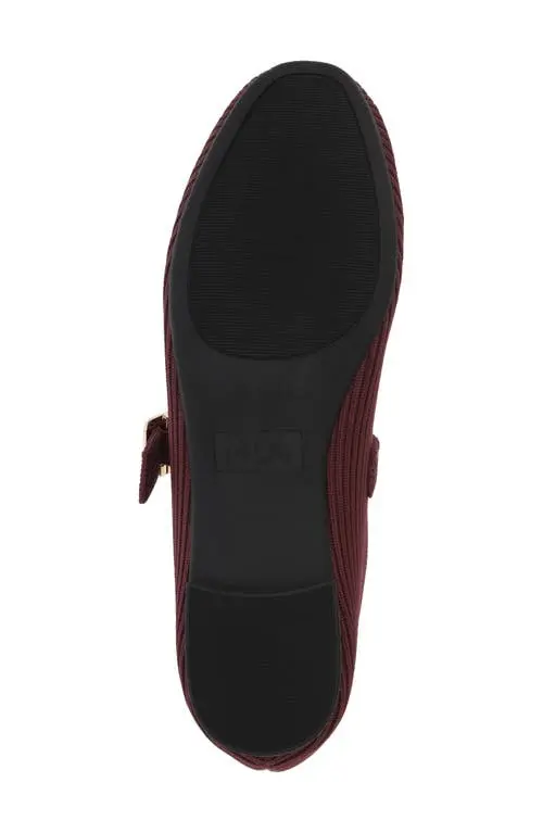 Mia Brita Mary Jane Flat