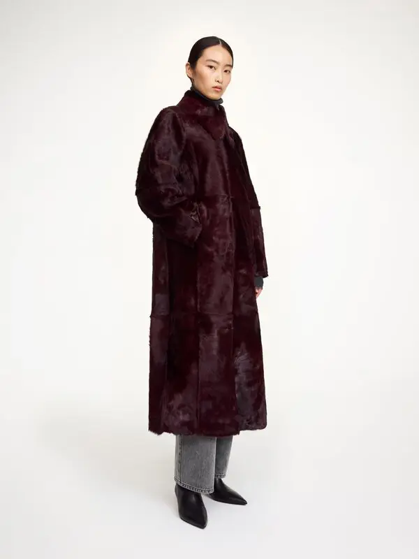 BY MALENE BIRGER Rafaia Shearling Calf Coat - Cabernet