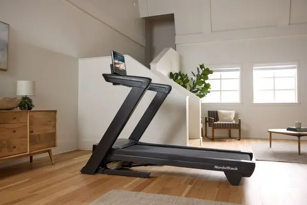 NORDICTRACK Commercial 1750 Treadmill