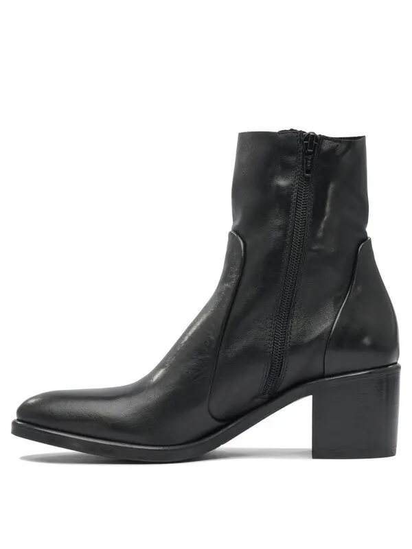 STRATEGIA Ankle Boots