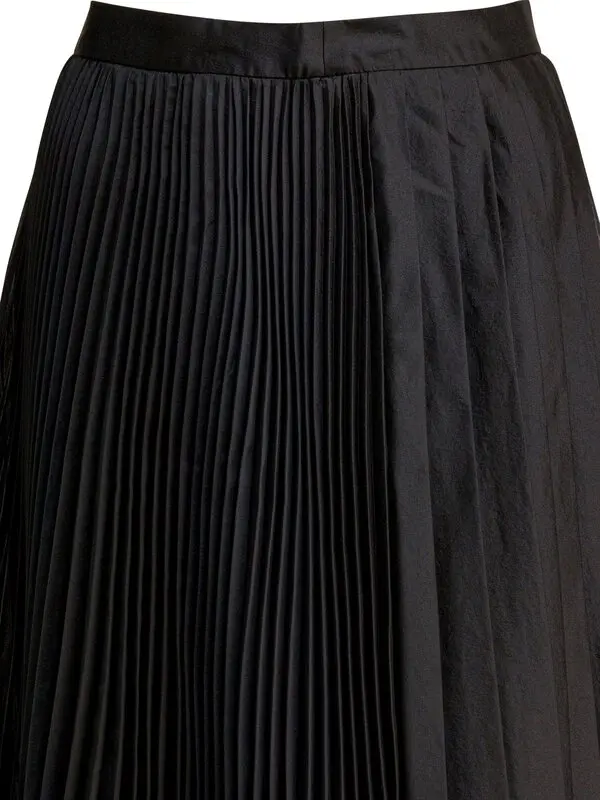 SANDBEIGE Pleated Skirt - Black