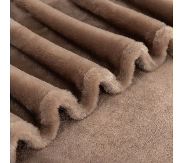 BERKSHIRE BLANKET Berkshire 60x70 Shiny Grace Fur Throw