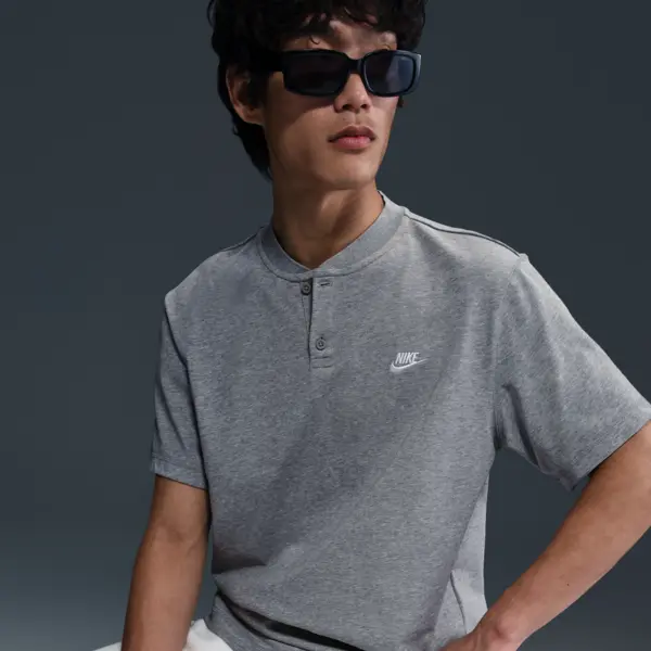 Nike Club Short-sleeve Henley