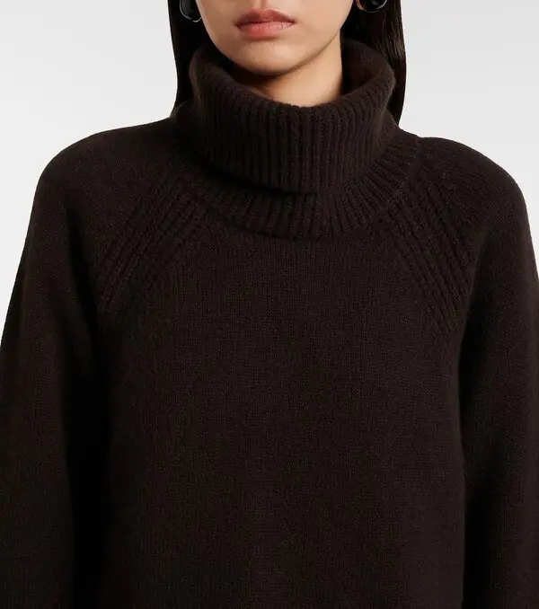 JOSEPH Loftus Cashmere Turtleneck Sweater