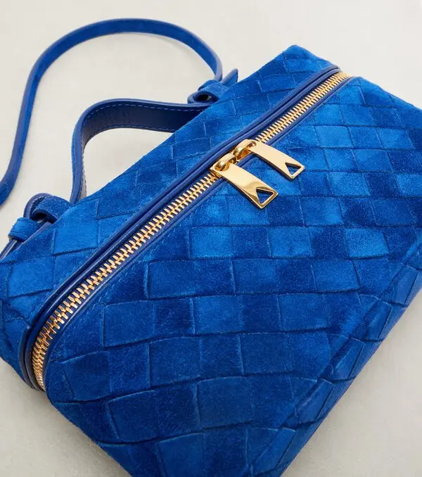 Bottega Veneta Intrecciato Suede Vanity Bag - Blue