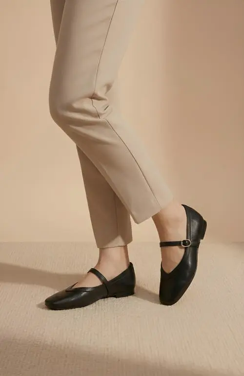 MENINA STEP Greta Leather Mary Jane Flat