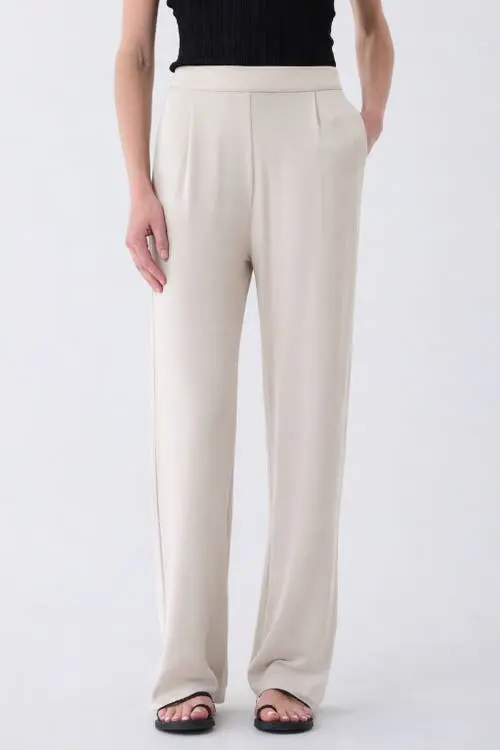 Majestic Filatures Soft Touch Straight Leg Pant - Cream