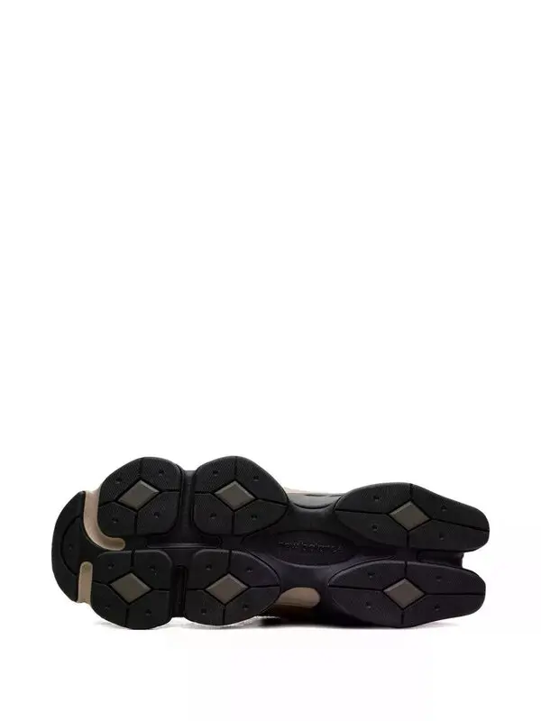 NEW BALANCE 9060 Panelled Sneakers - Brown
