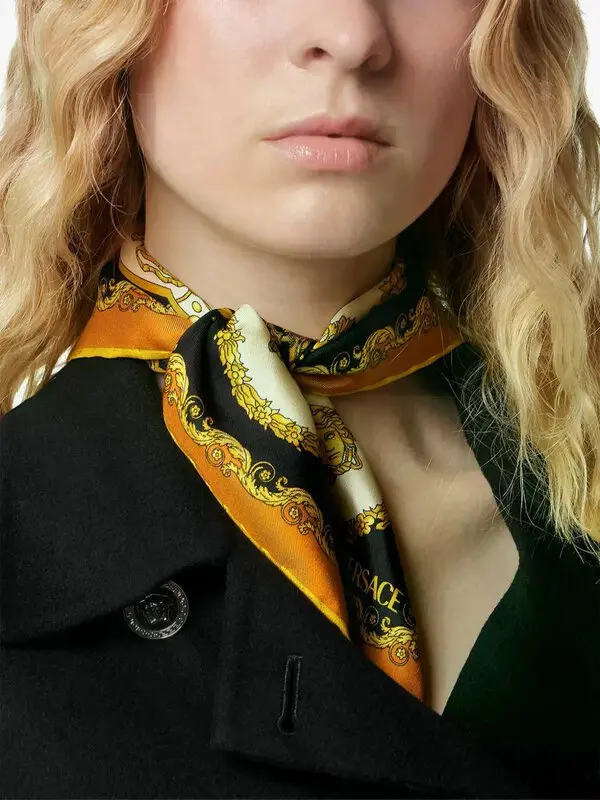 Versace Hall Of Heroes Print Scarf - Black