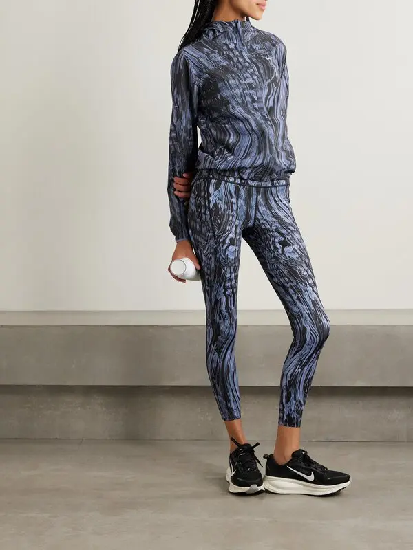 Nike Swift Hooded Printed Stretch Jacket