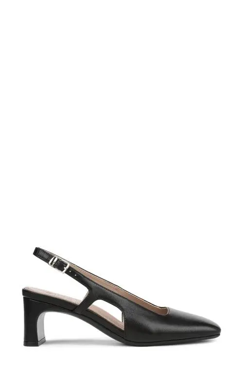 Naturalizer Carmen Slingback Pump