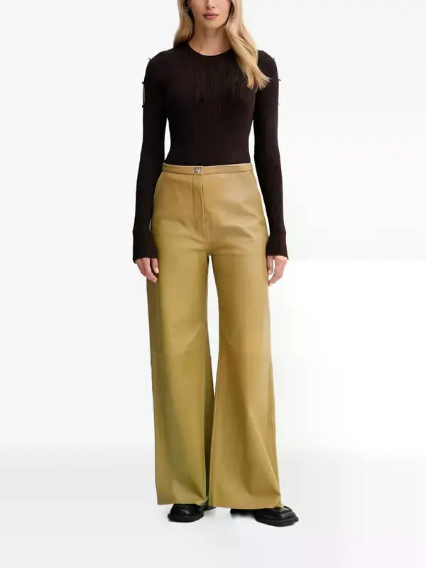 SESSUN Cut-out Knitted Top