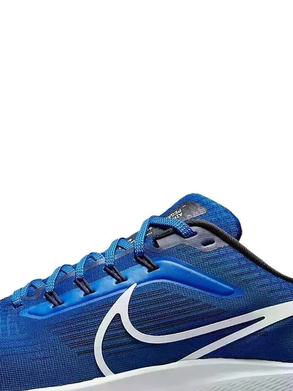 Nike Pegasus 39 Low-top Sneakers